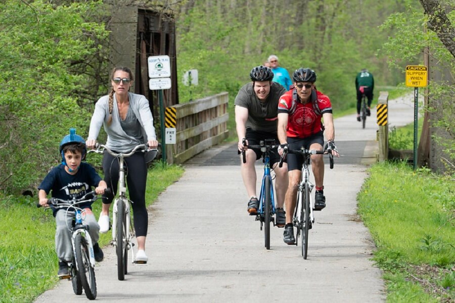 11 Best Bike Rides in Illinois [MUST SEE] and Trails for Cycling