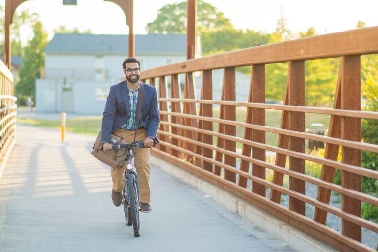 21 Bike to Work Benefits - Bike Commuting to Work [GAINS]